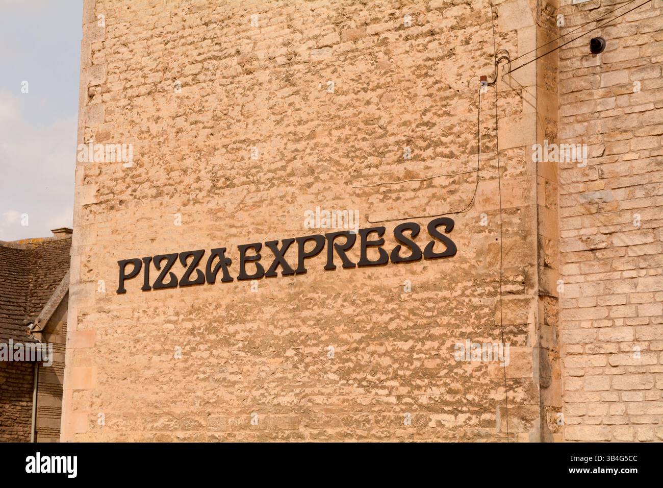Pizza express logo hi-res stock photography and images - Alamy