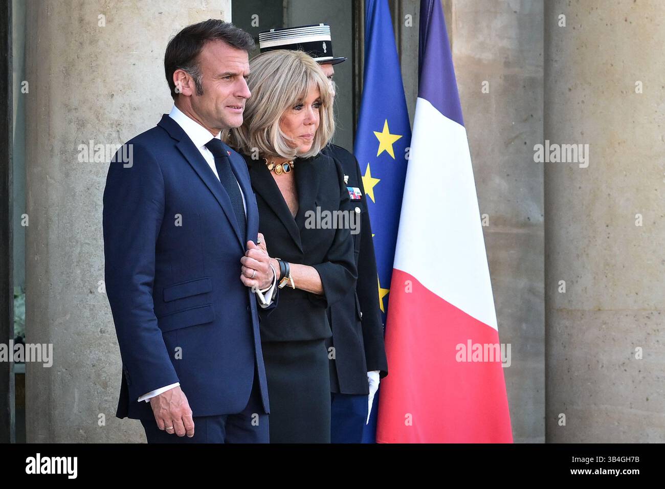 Paris, France. 30th Apr, 2025. French President Emmanuel Macron arrives ...