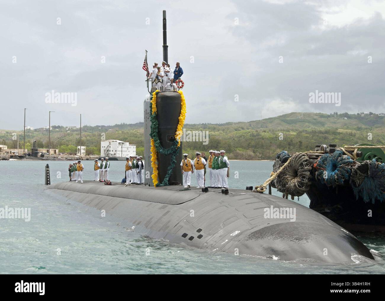 Uss delfin hi-res stock photography and images - Alamy