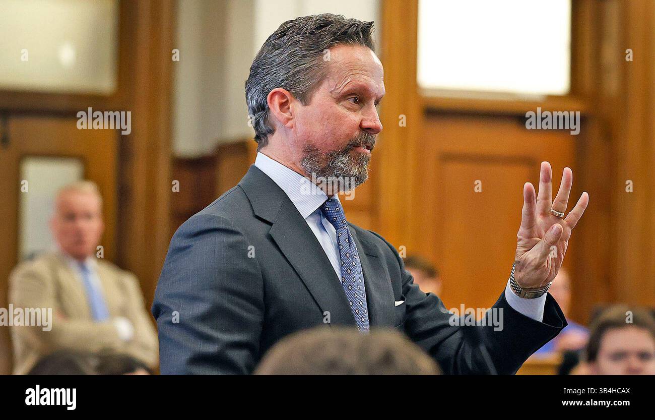 Lead defense attorney Alan Jackson questions Jenifer McCabe about the ...