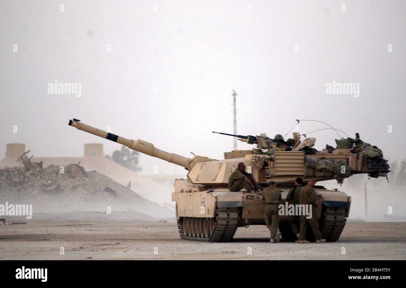 Tank crew members hi-res stock photography and images - Alamy