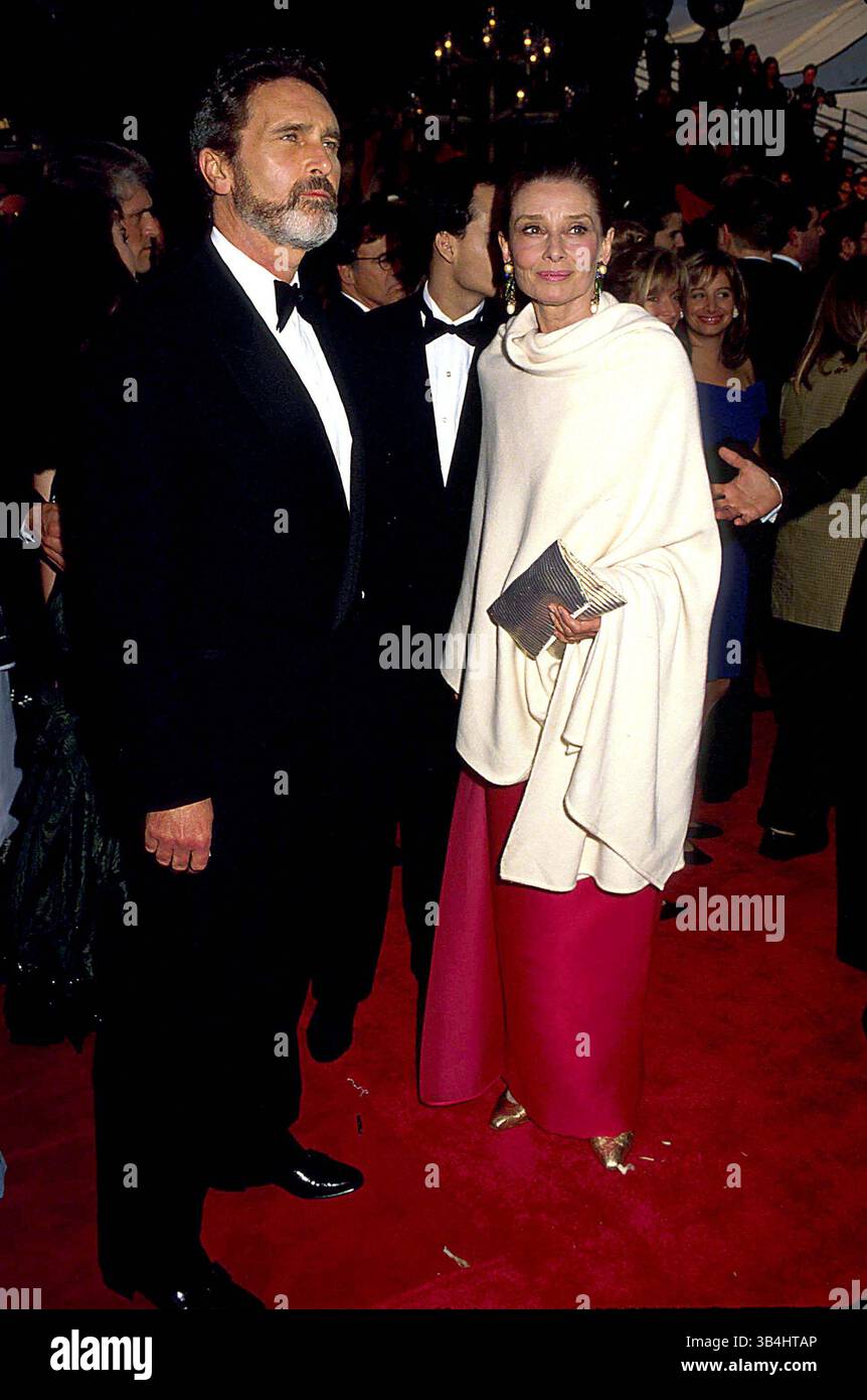 Jan. 28, 2003 - I1137PR.AUDREY HEPBURN. PHIL ROACH/ / 1993.AUDREY ...