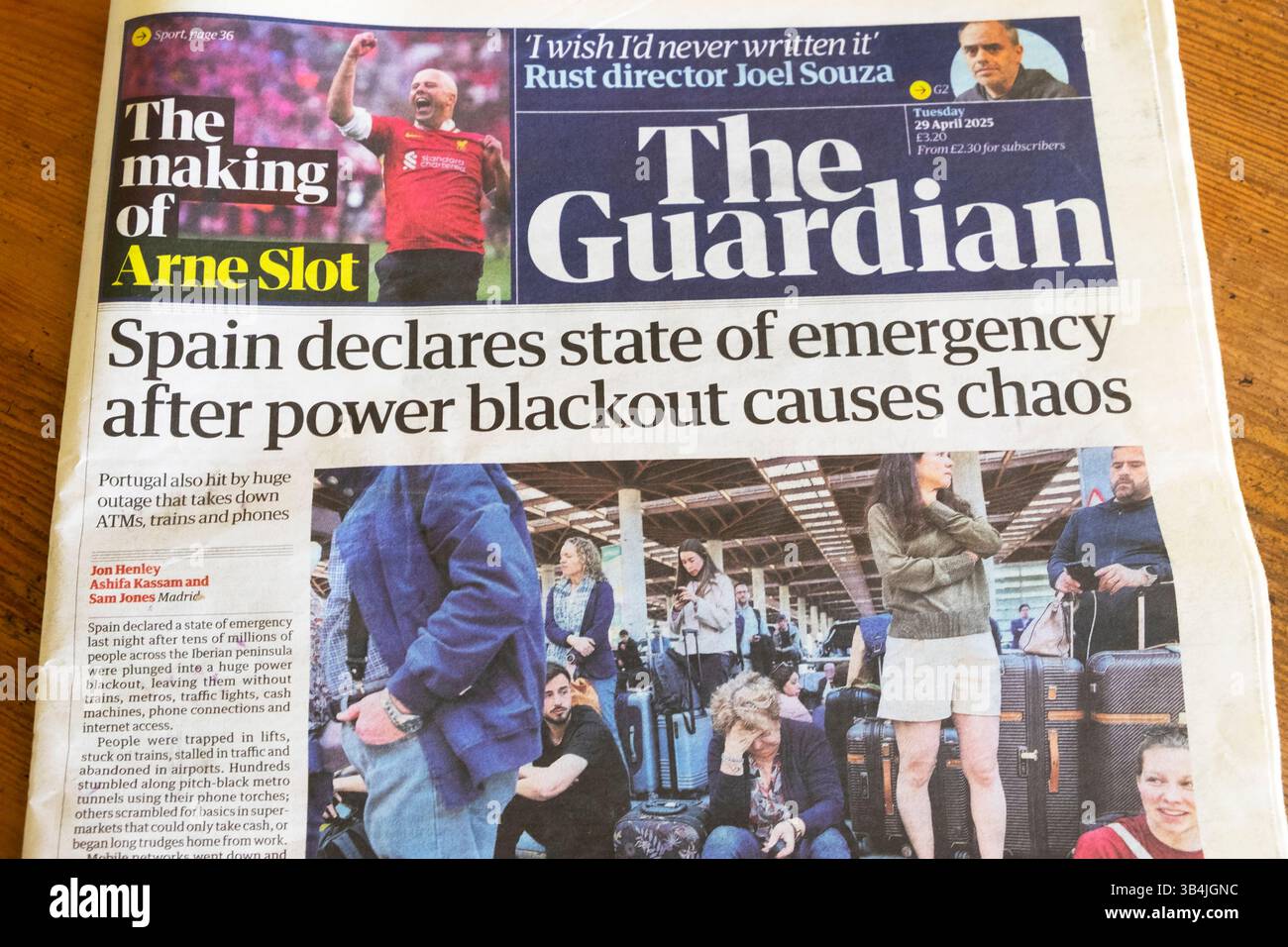 'Spain declares state of emergency after power blackout causes chaos ...