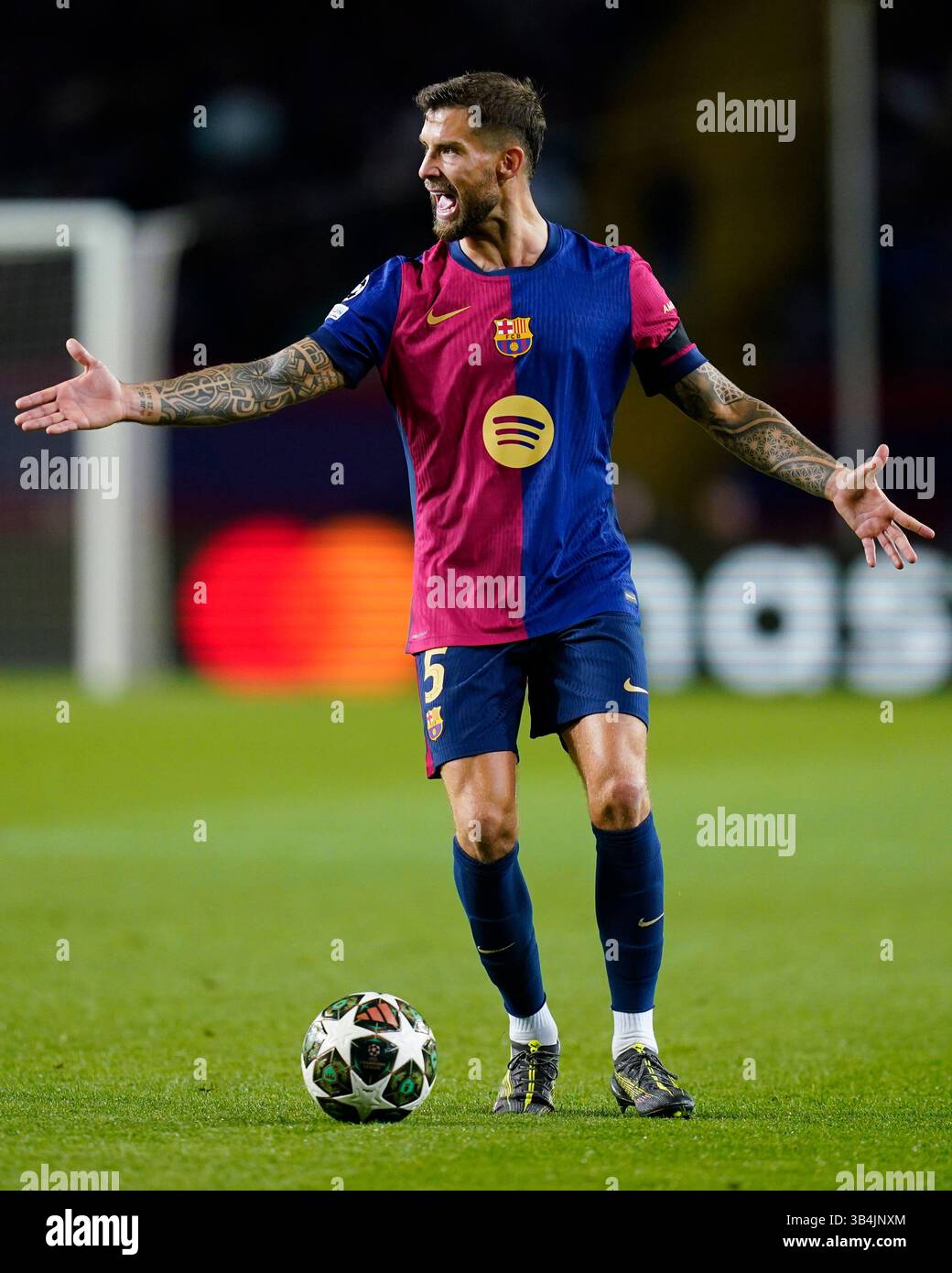 Barcelona, Spain. 30th Apr, 2025. Inigo Martinez of FC Barcelona during ...