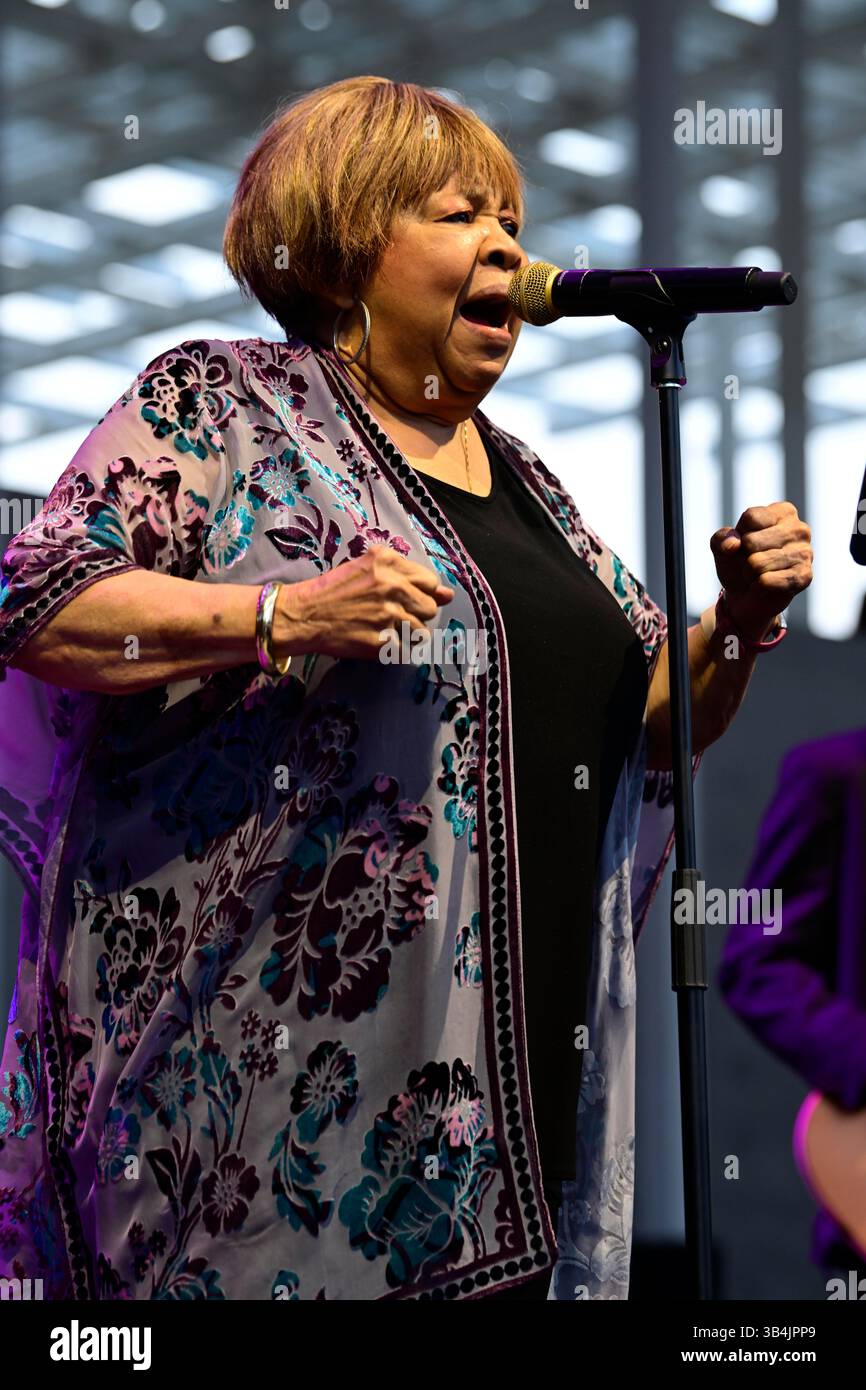 April 27, 2025: MAVIS STAPLES performs during the Austin Blues Festival ...
