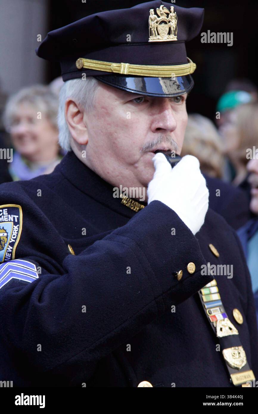 Ms4 signal hi-res stock photography and images - Alamy