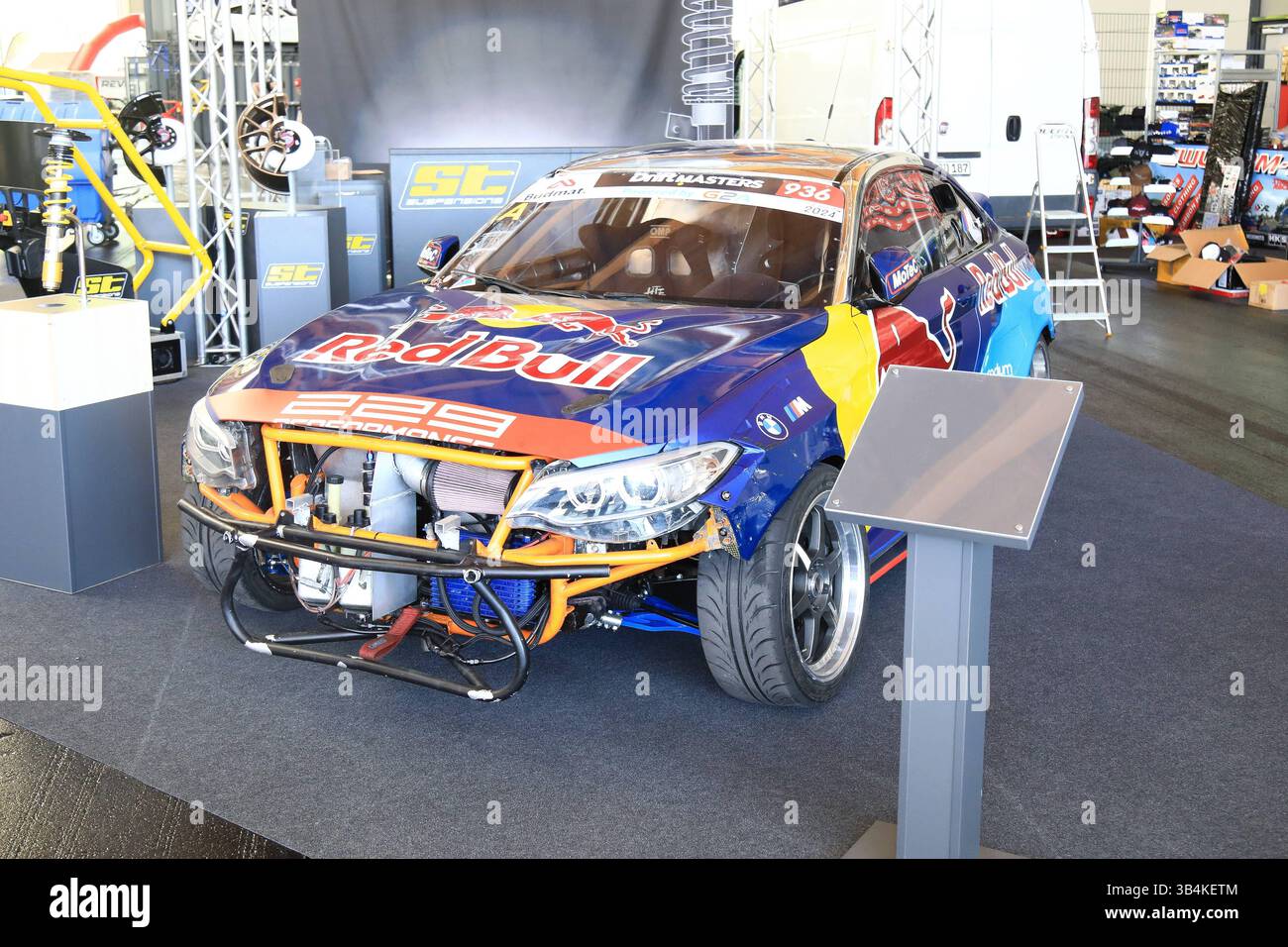 Tuning World Bodensee in Friedrichshafen Presserundgang auf der Tuning ...