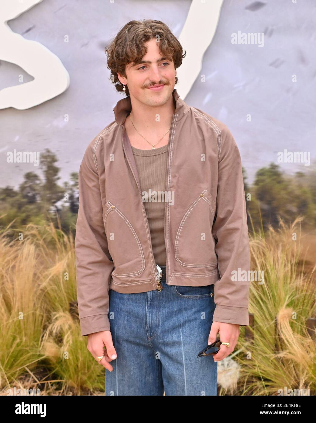 Benson boone hi-res stock photography and images - Alamy