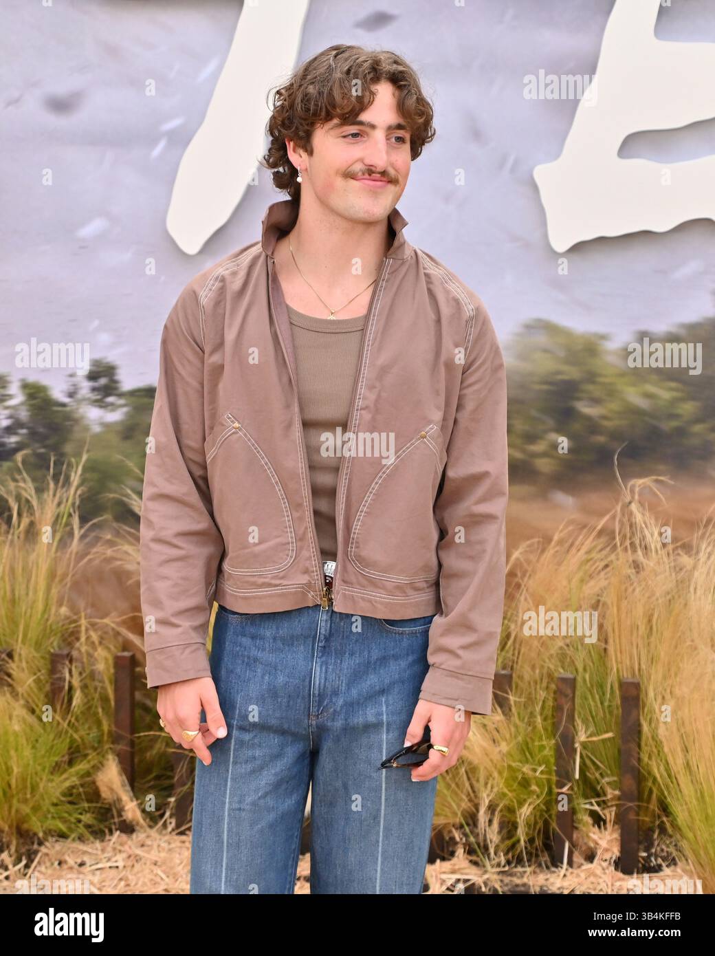 Benson boone hi-res stock photography and images - Alamy