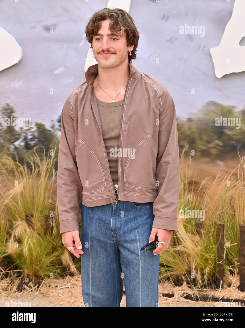 Benson boone hi-res stock photography and images - Alamy