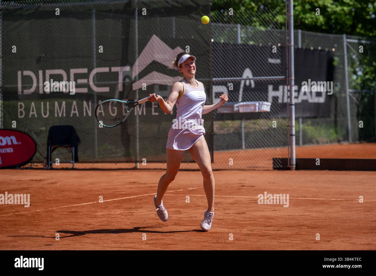 Julia middendorf hi-res stock photography and images - Alamy