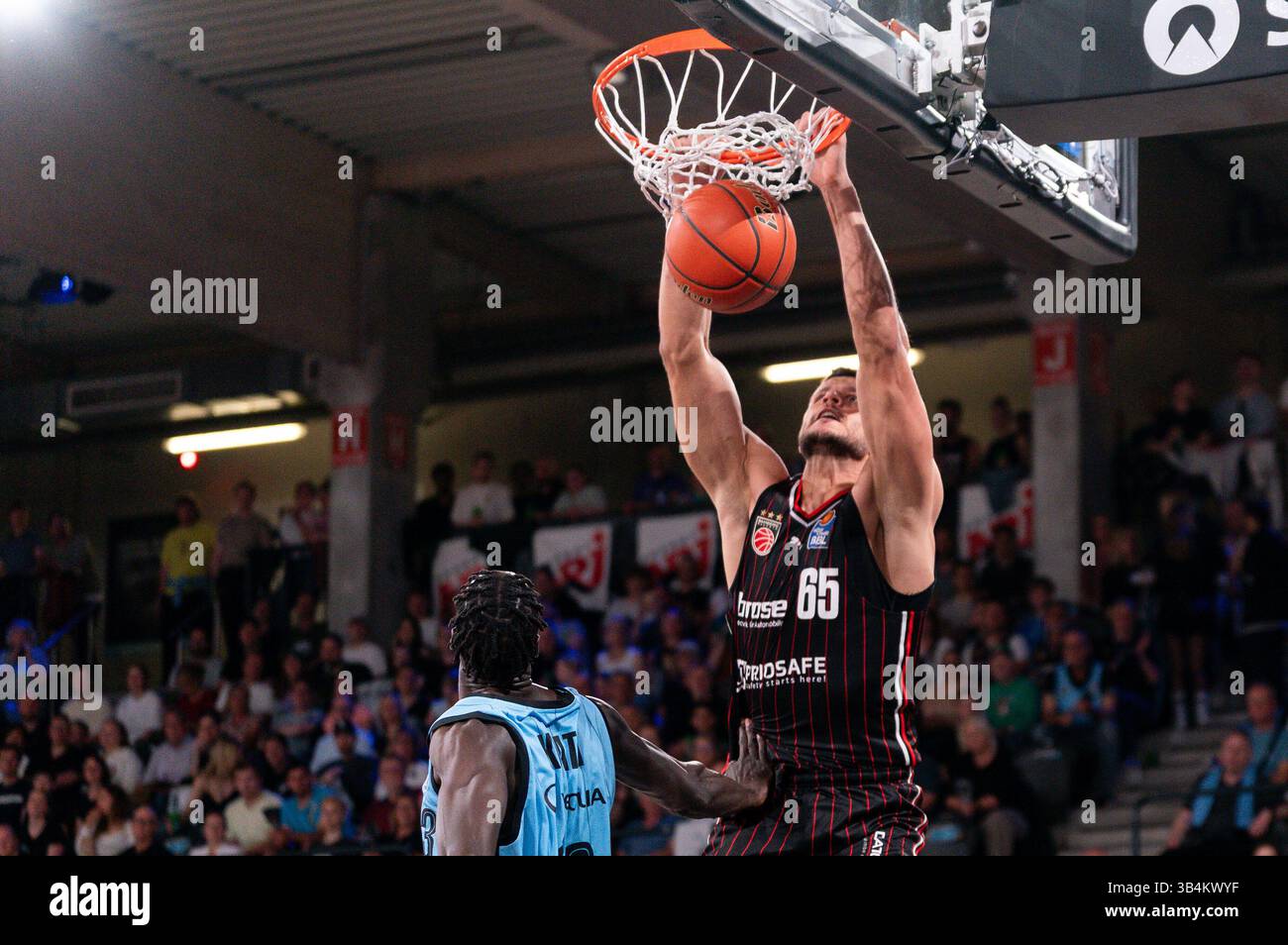 Hamburg, Deutschland. 30th Apr, 2025. Filip Stanic (Bamberg Baskets ...