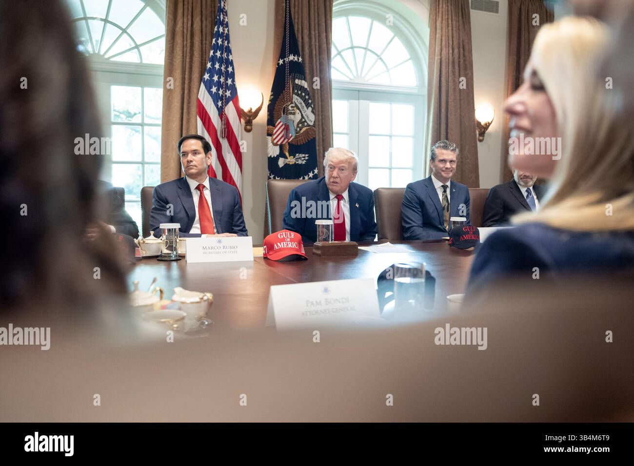 2025 us president donald trump cabinet hi-res stock photography and ...