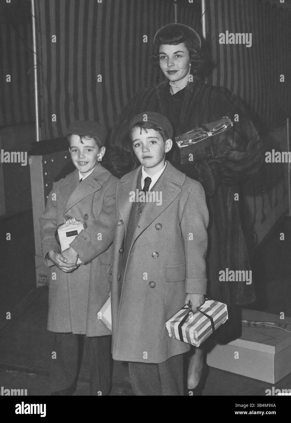 Jennifer harris Black and White Stock Photos & Images - Alamy