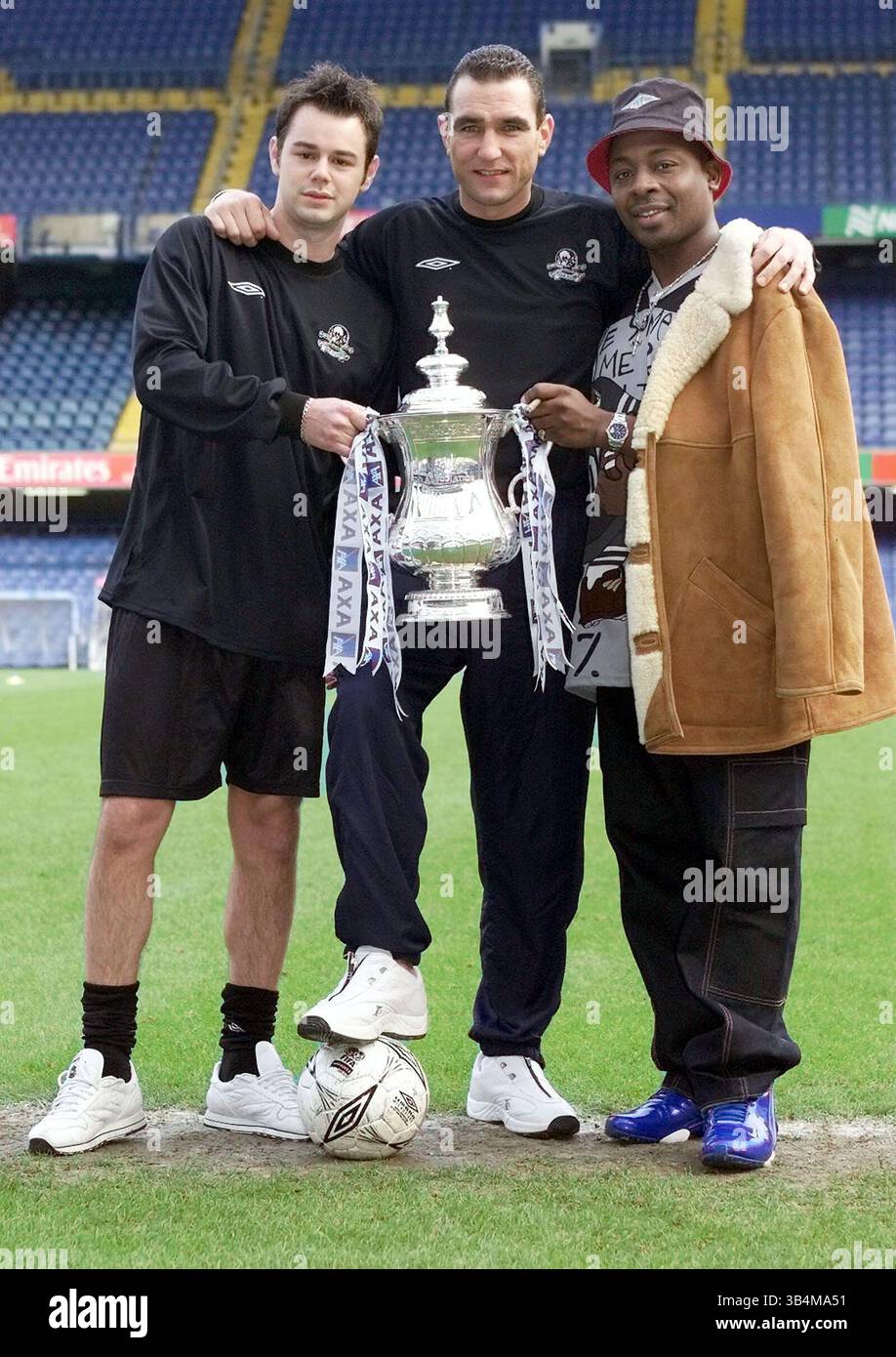 Nov. 27, 2003 - London, Great Britain - K34344.Â©JOY MERRYWEATHER ...