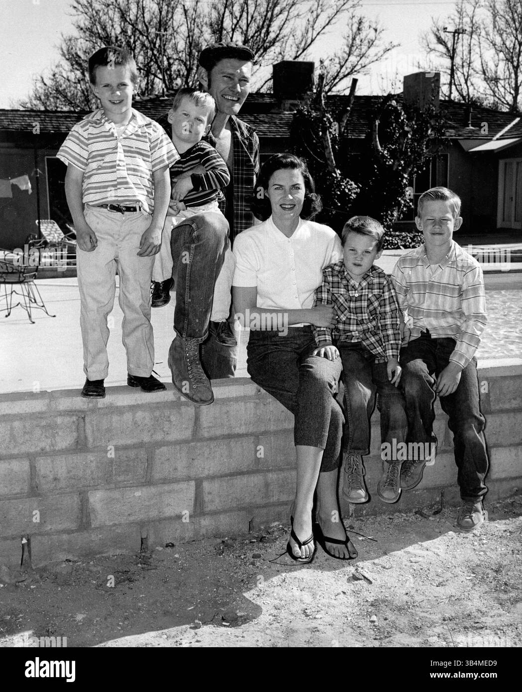 Chuck connors wife sons mike hi-res stock photography and images - Alamy