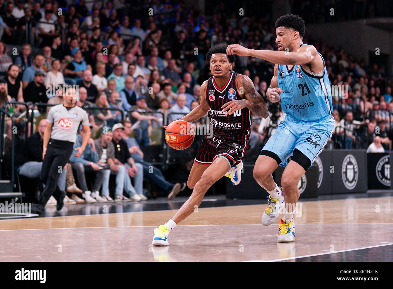 Hamburg, Deutschland. 30th Apr, 2025. Ronaldo Segu (Bamberg Baskets ...