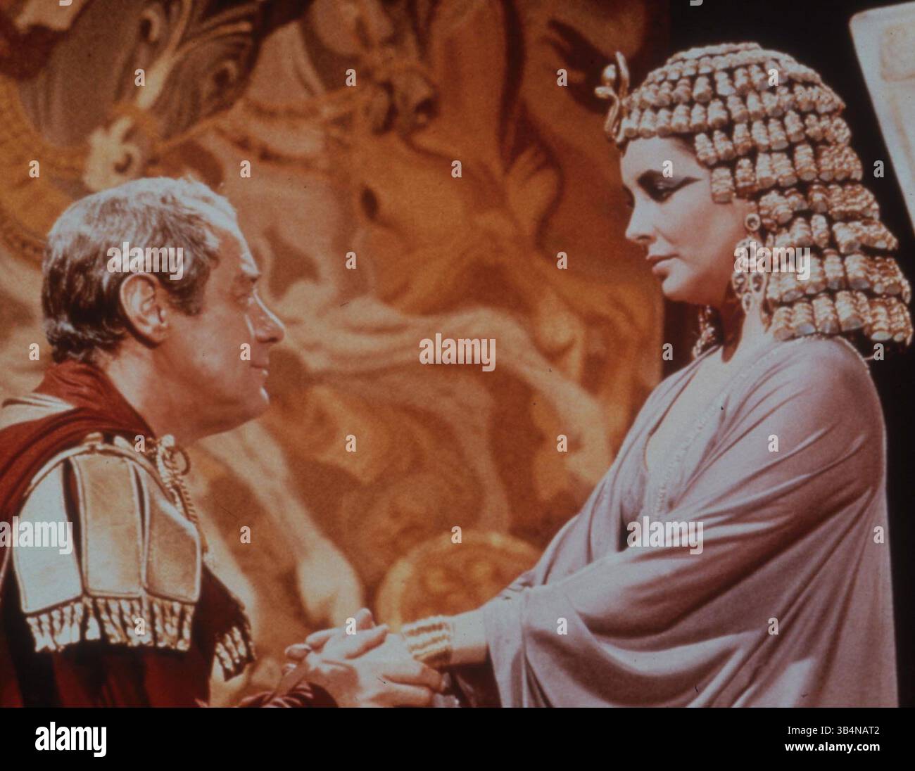 Caesar death movie hi-res stock photography and images - Alamy