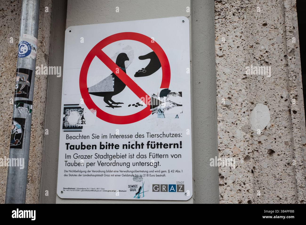 Bitte nicht futtern hi-res stock photography and images - Alamy