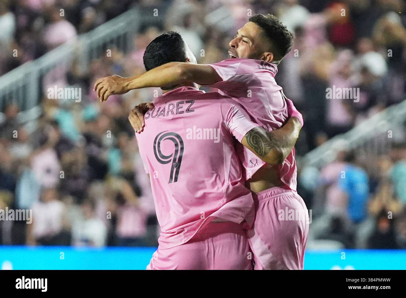 Inter Miami defender Jordi Alba, right, celebrates with forward Luis ...