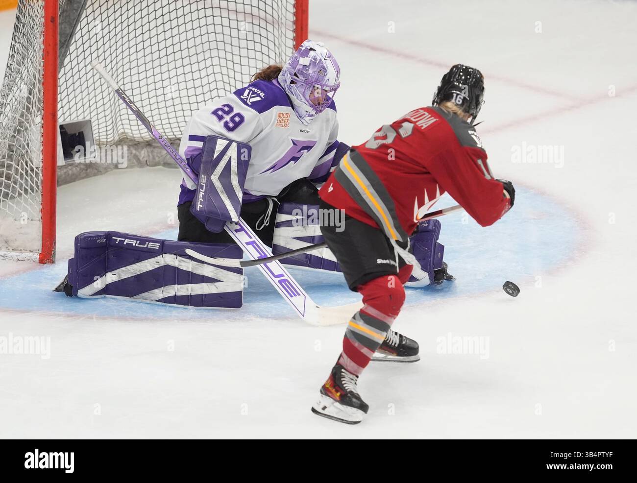 Ottawa Charge forward Katerina Mrazova (16) tries to score on Minnesota ...