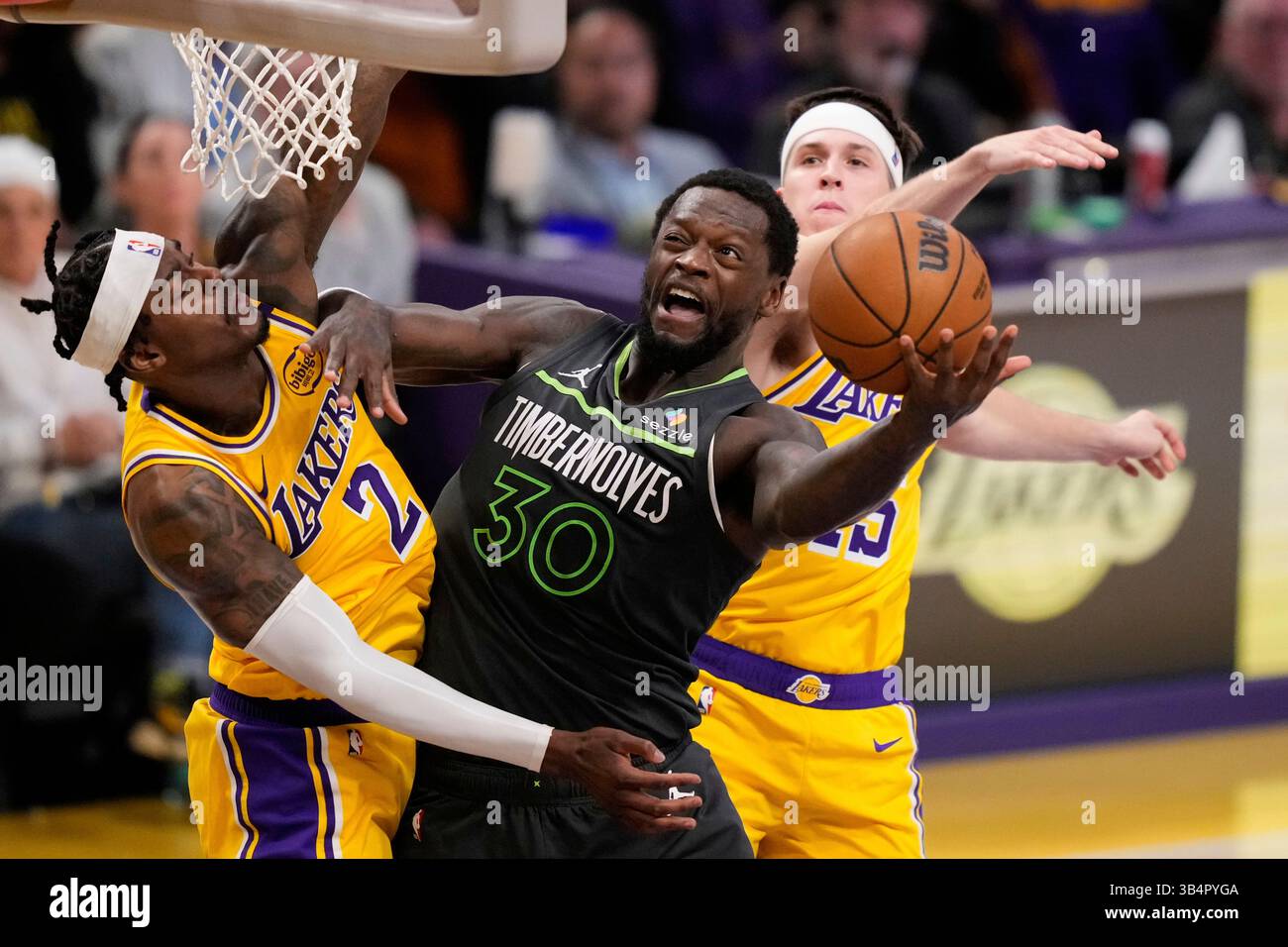 Minnesota Timberwolves forward Julius Randle (30) drives to the basket ...