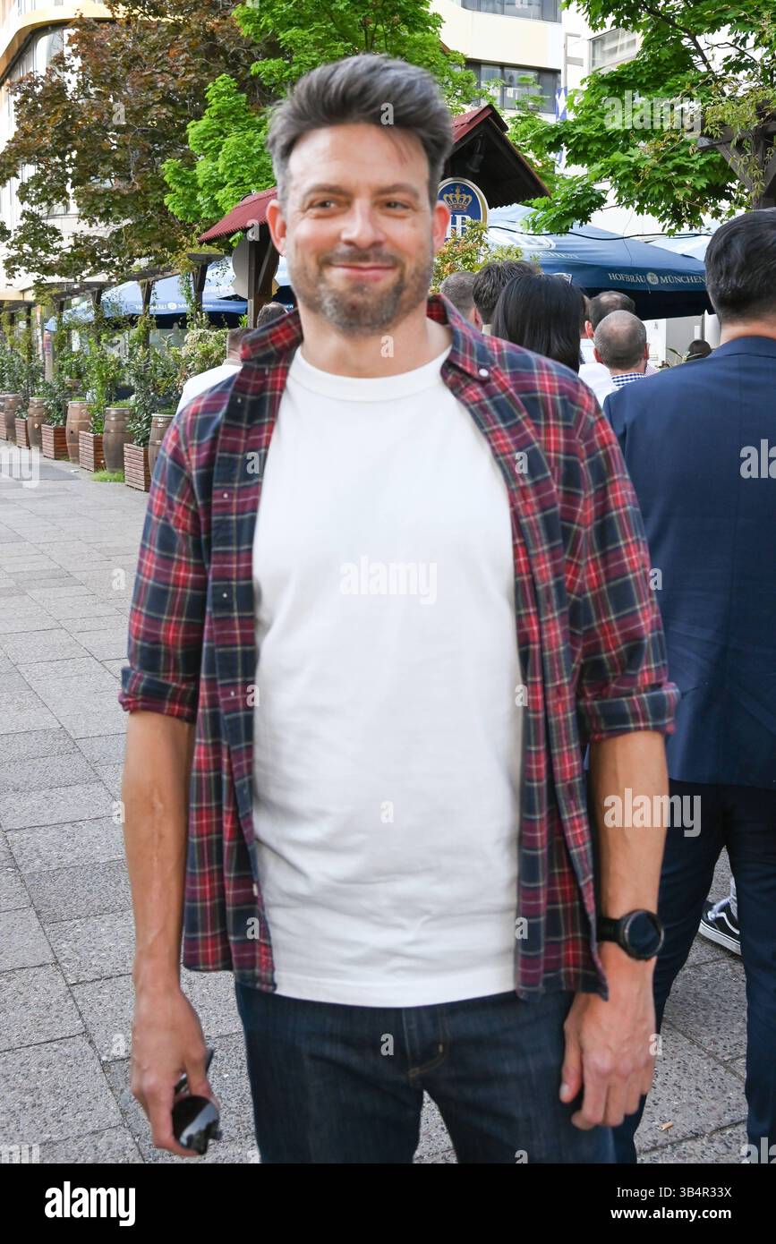Maifest im Hofbräuhaus in Berlin Daniel Buder beim Maifest im ...