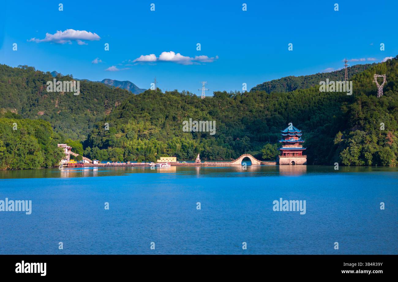 The scenery of the Little Three Gorges of Fuchun River in Tonglu County ...