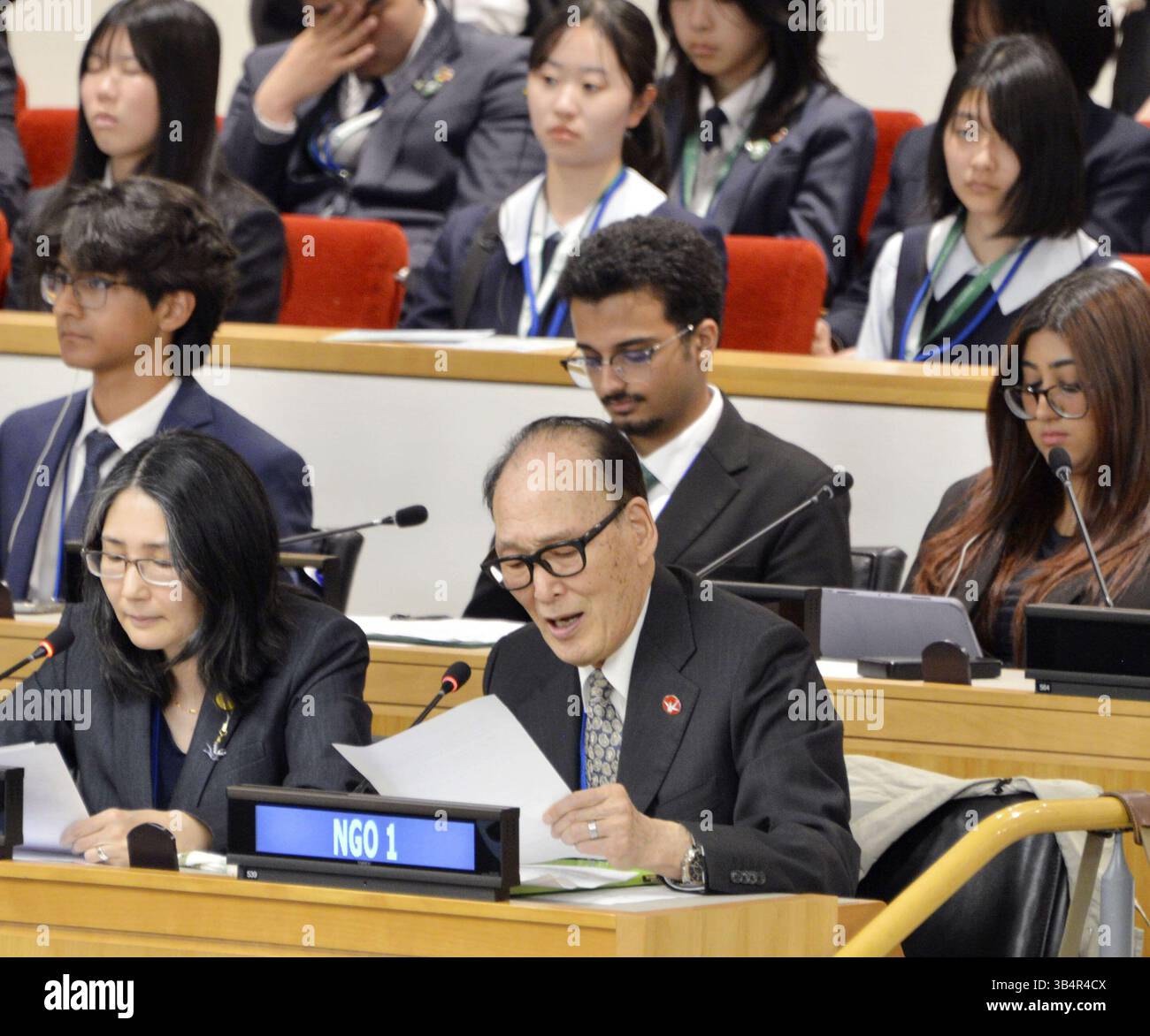 Hiroshi Kanamoto (front row, R), a representative director of Nihon Hidankyo, Japan's leading ...