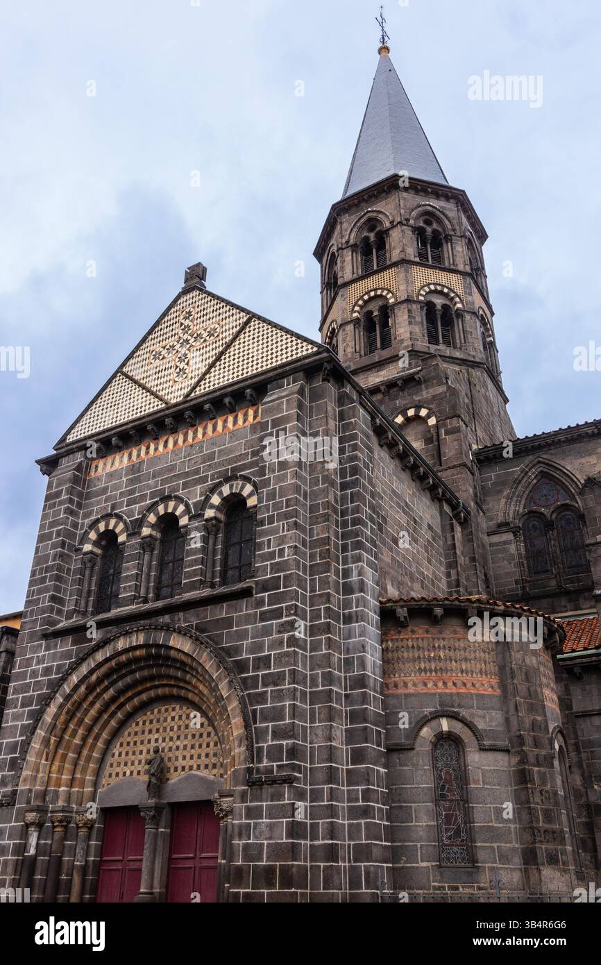 Basilica of Saint-Amable in Riom, Late Romanesque and Gothic church ...