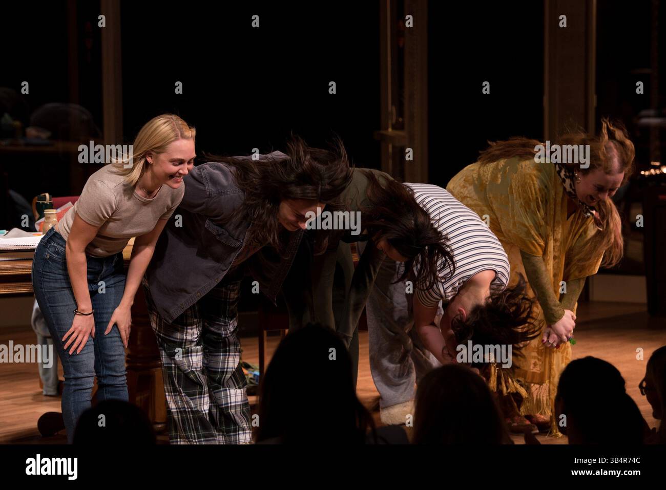 AnnaSophia Robb, Kathryn Gallagher, Alyah Chanelle Scott, Isa Briones ...