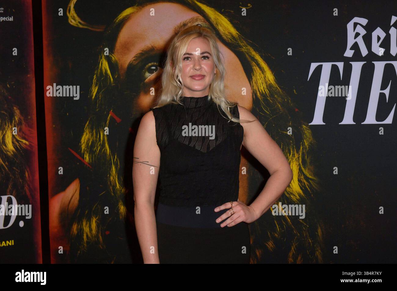 Dascha Dauenhauer bei der Premiere des Kinofilms Kein Tier. So Wild. im Kino in der ...