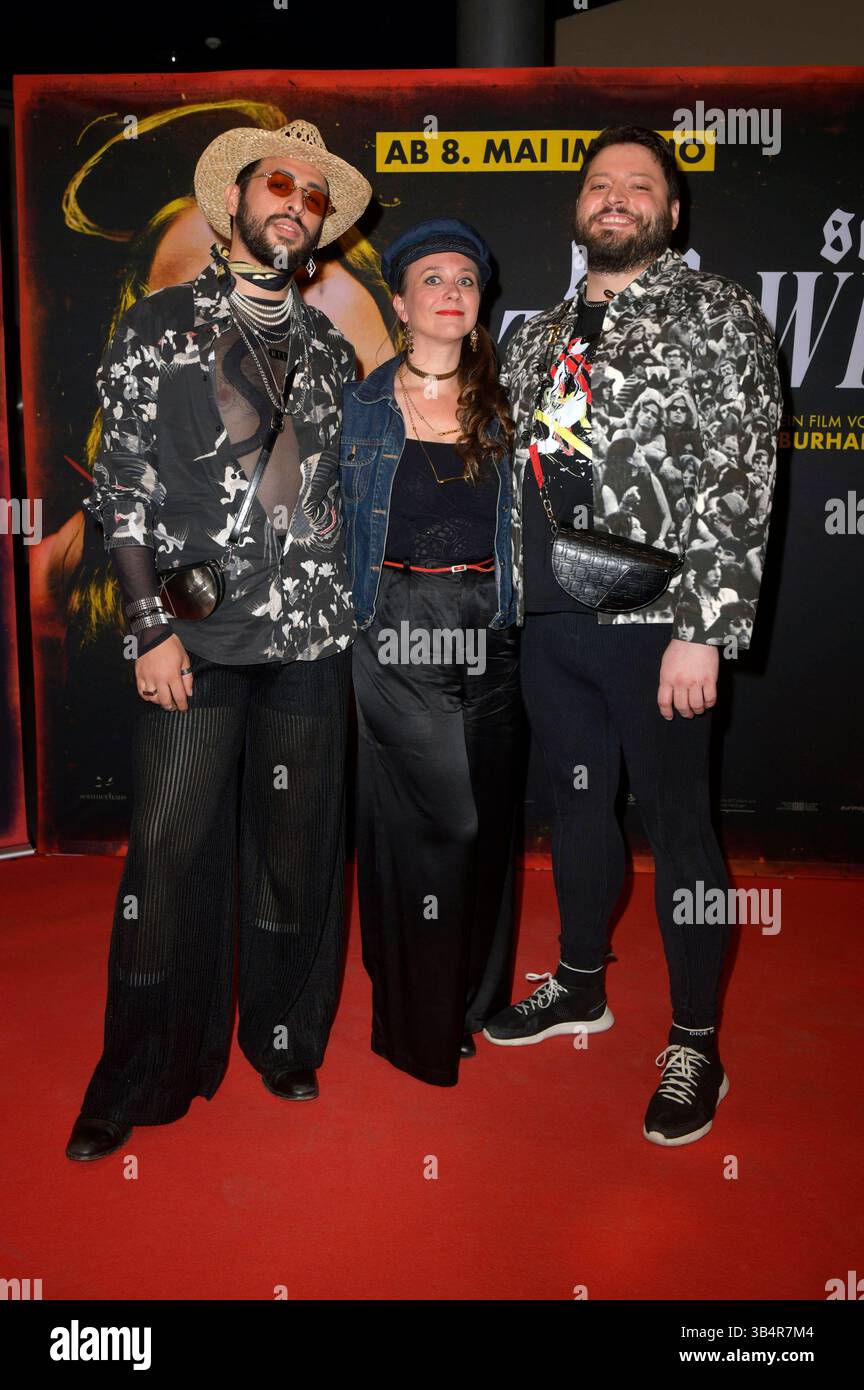 Ayham Hussein, Sophie Cocco und Sebastian SK bei der Premiere des ...