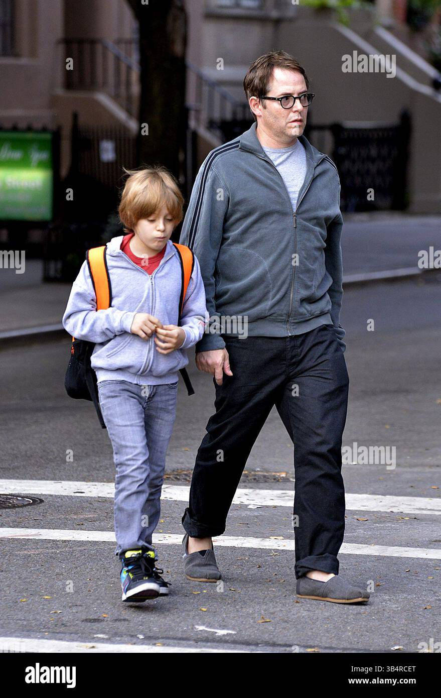 Matthew Broderick takes his son James Broderick to school in the West ...