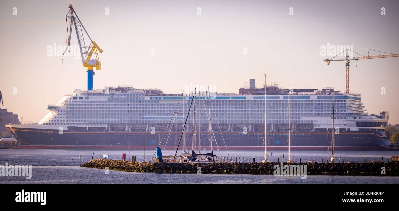 Wismar, Germany. 01st May, 2025. The cruise ship "Disney Adventure" is ...