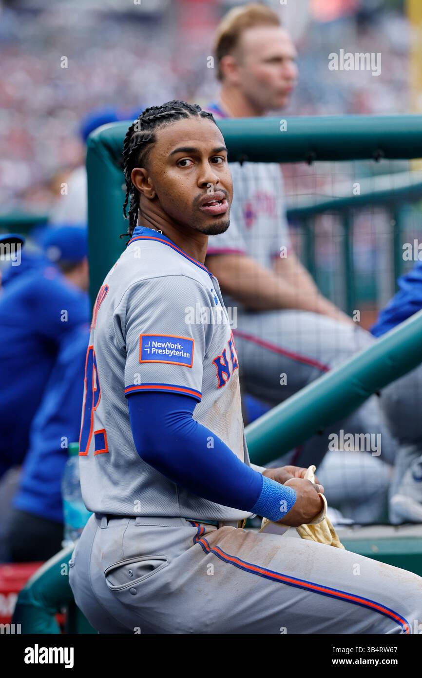 WASHINGTON, DC - APRIL 26: New York Mets shortstop Francisco Lindor (12 ...