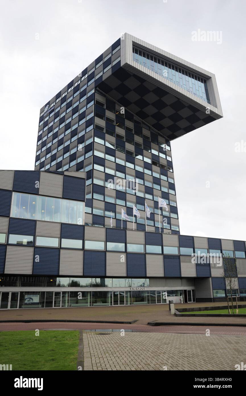 Modern architecture, STC building, a college for shipping and transport ...