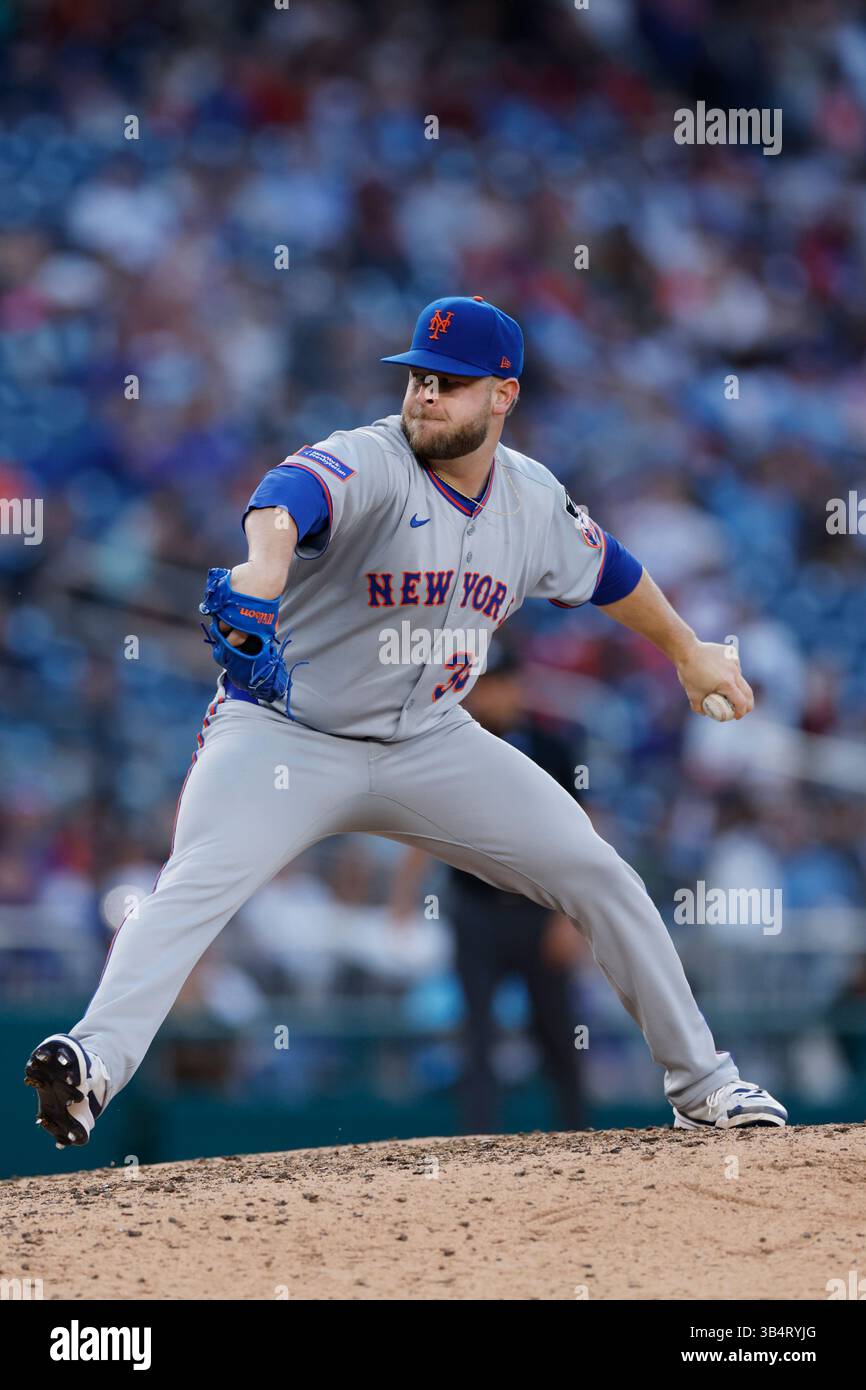 WASHINGTON, DC - APRIL 26: New York Mets pitcher A.J. Minter (33 ...