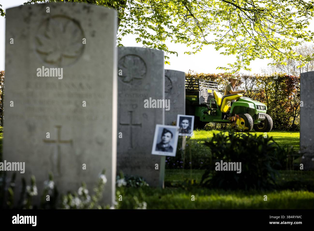 GROESBEEK - Preparations leading up to the memorial ceremony at the ...
