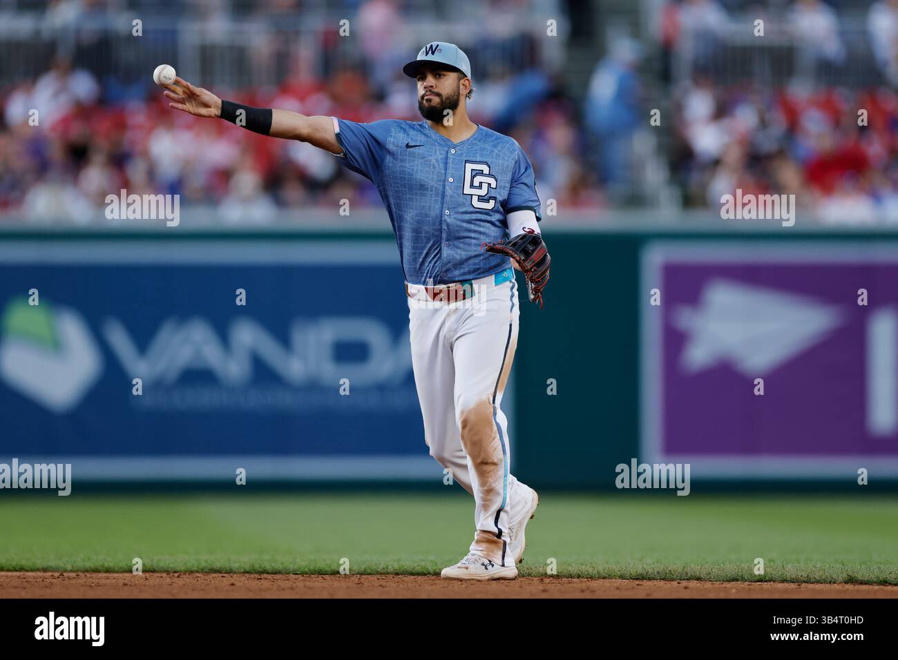 WASHINGTON, DC - APRIL 26: Washington Nationals second baseman Luis ...