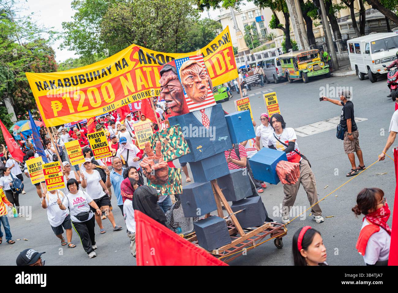 Quezon City, Quezon, Philippines. 1st May, 2025. An effigy of the ...