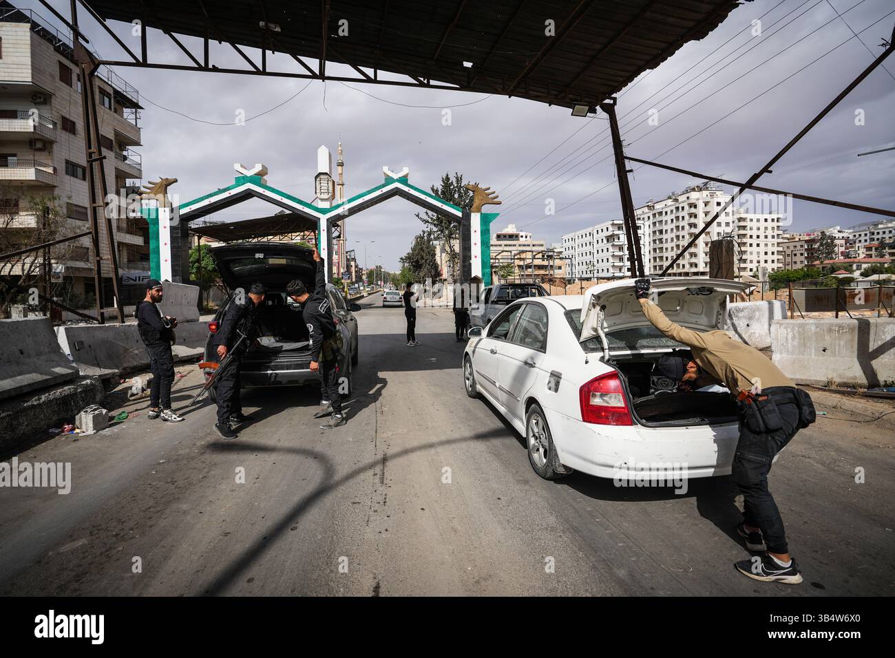 Ashrafiyat Sahnaya, Syria. 01st May, 2025. Members of the Syrian ...