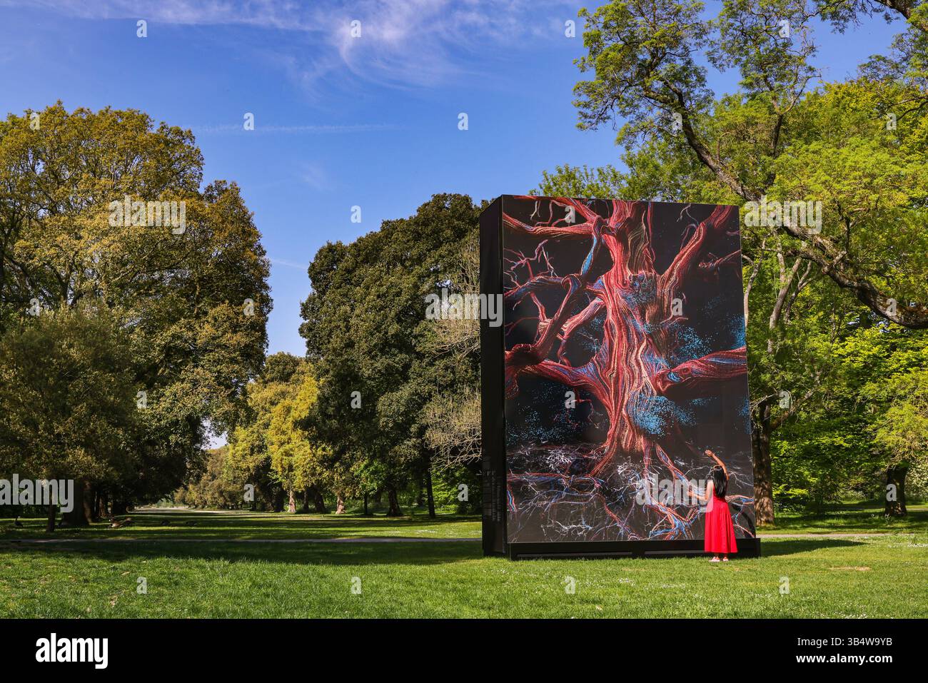 London, UK. 01st May 2025. Kew staff Tilly with the installation. Kew ...