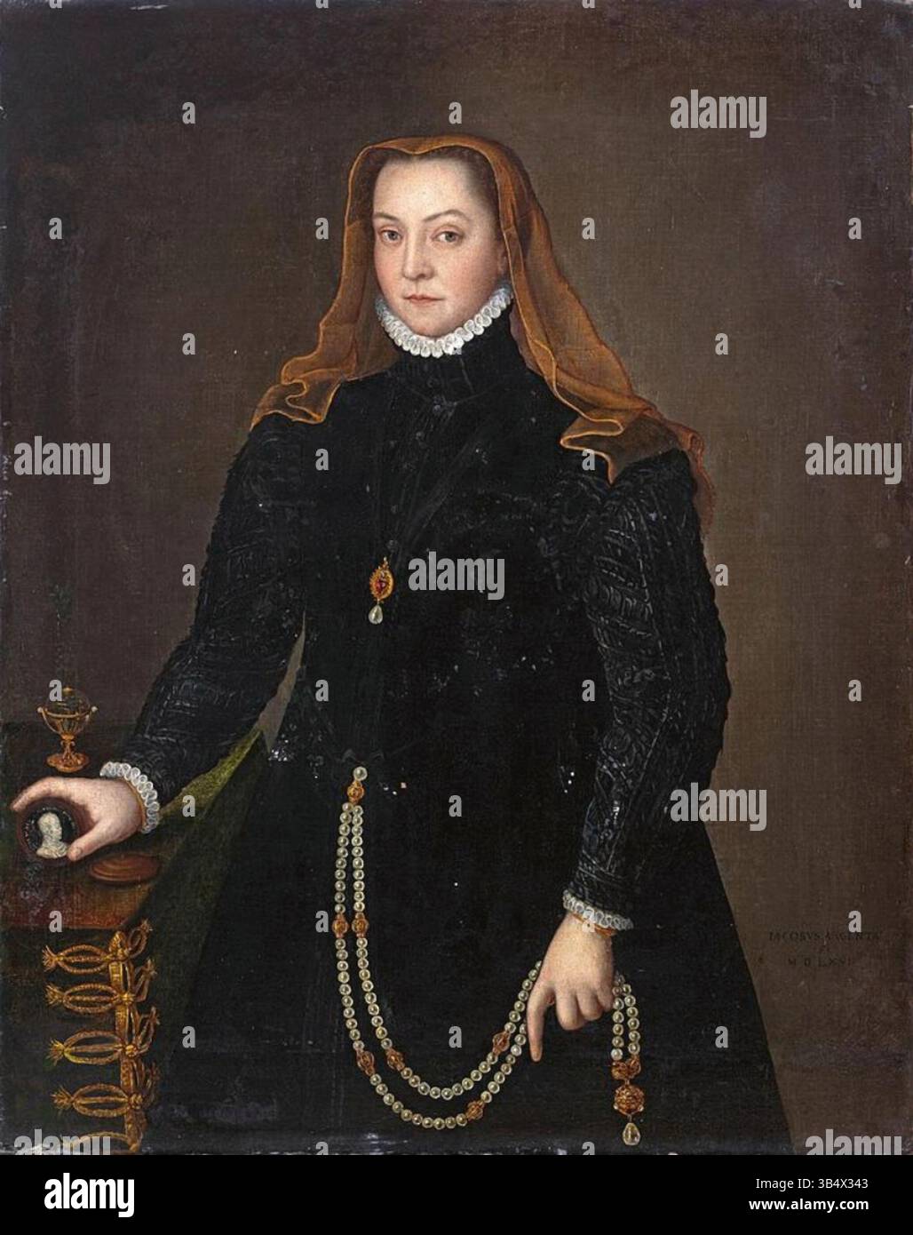 This 1566 portrait of Vittoria Farnese by Giacomo Vighi showcases a three-quarter length ...