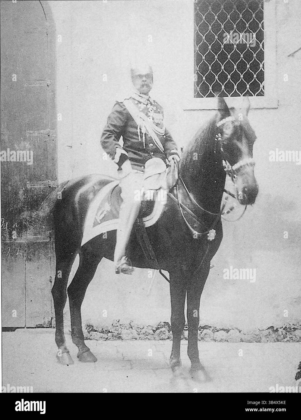 This 1890 photograph depicts another Italian general in Umbertine ...