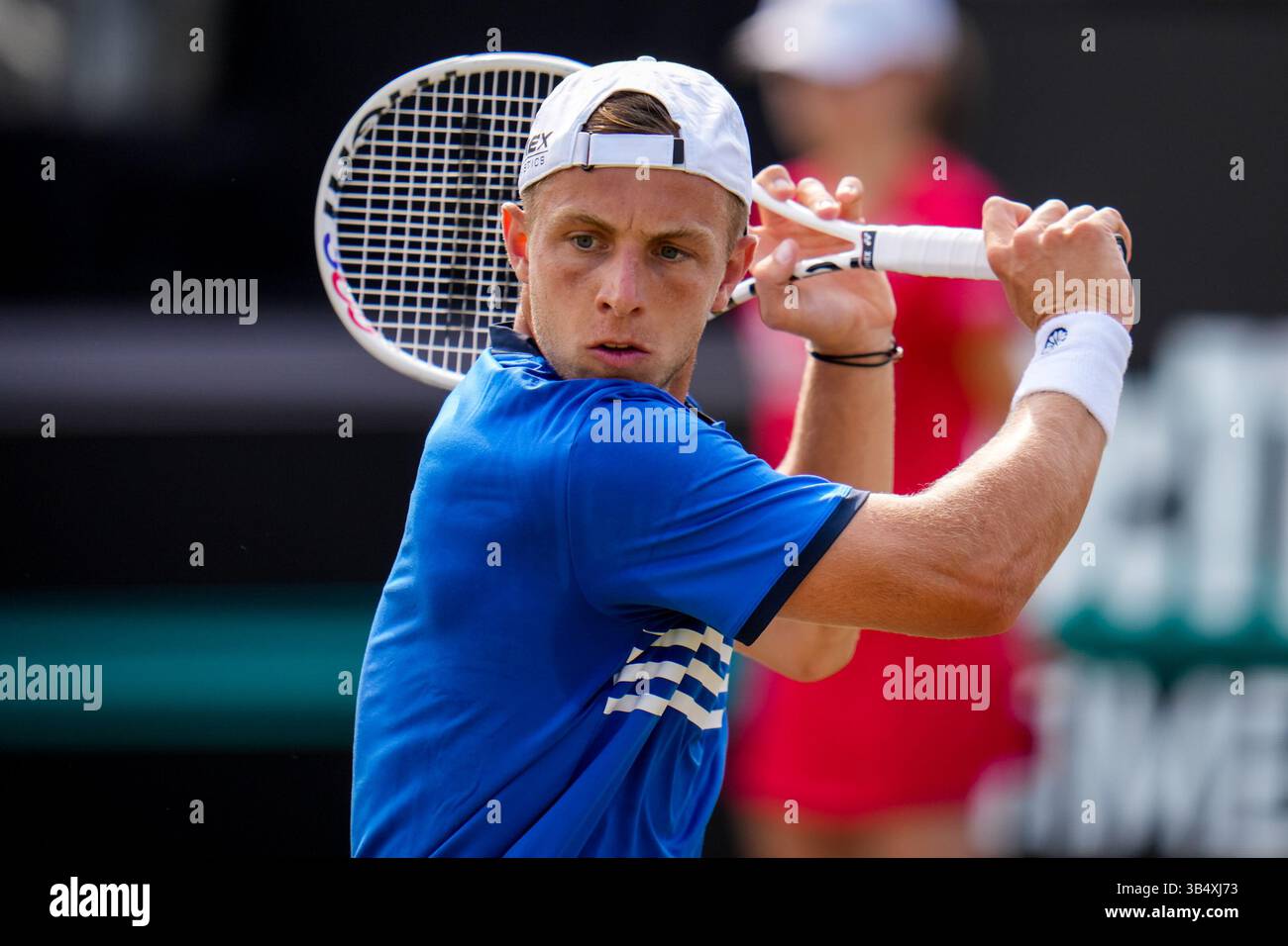 'S-HERTOGENBOSCH, NETHERLANDS - JUNE 17: Tallon Griekspoor of the Netherlands plays a backhand ...