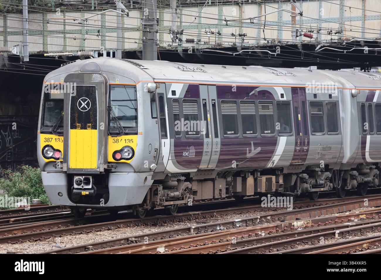 Heathrow Express Train Stock Photo - Alamy