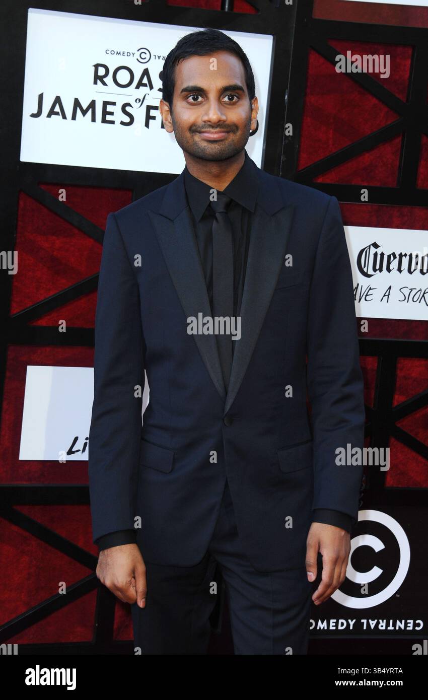 Aziz ansari comedy central hi-res stock photography and images - Alamy