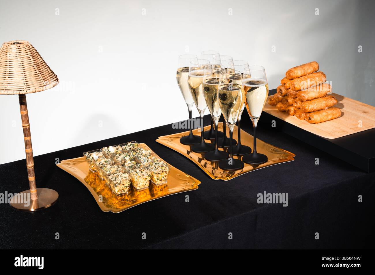 Curated upscale dining experience hi-res stock photography and images - Alamy