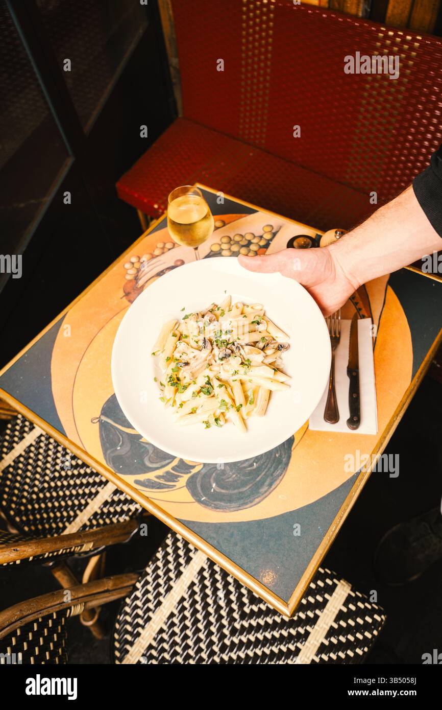 Cozy dining setting hi-res stock photography and images - Alamy